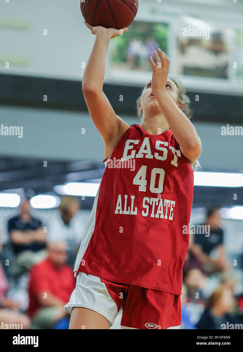 Basketball action at the Washington State 2A and 3A All Star Game in ...