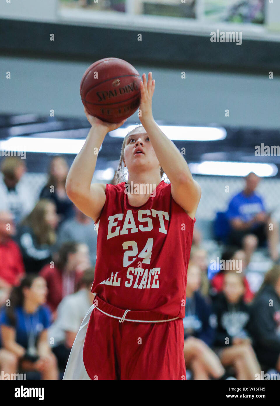 Basketball action at the Washington State 2A and 3A All Star Game in ...
