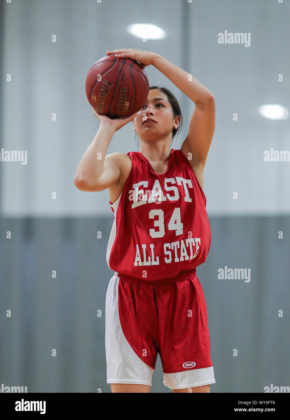 Basketball action at the Washington State 2A and 3A All Star Game in ...