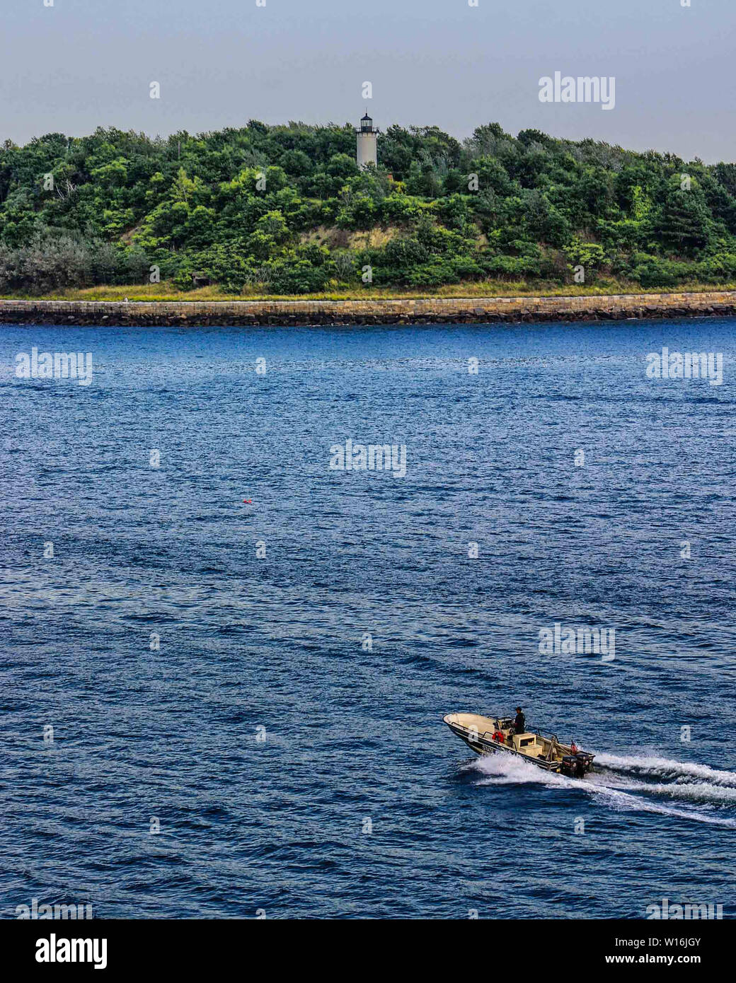 Boston police boat hi-res stock photography and images - Alamy