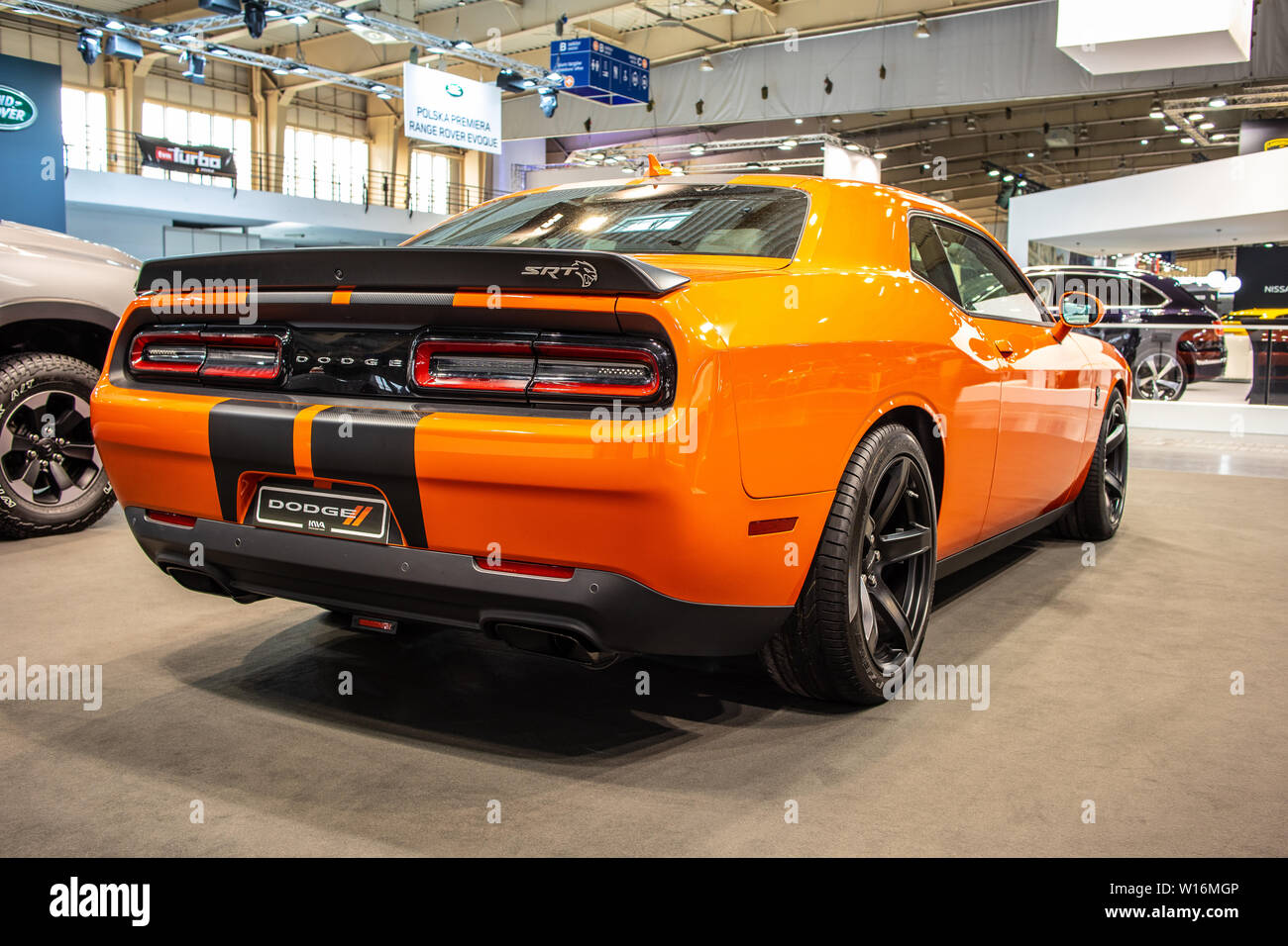 Dodge challenger srt hellcat hi-res stock photography and images - Alamy