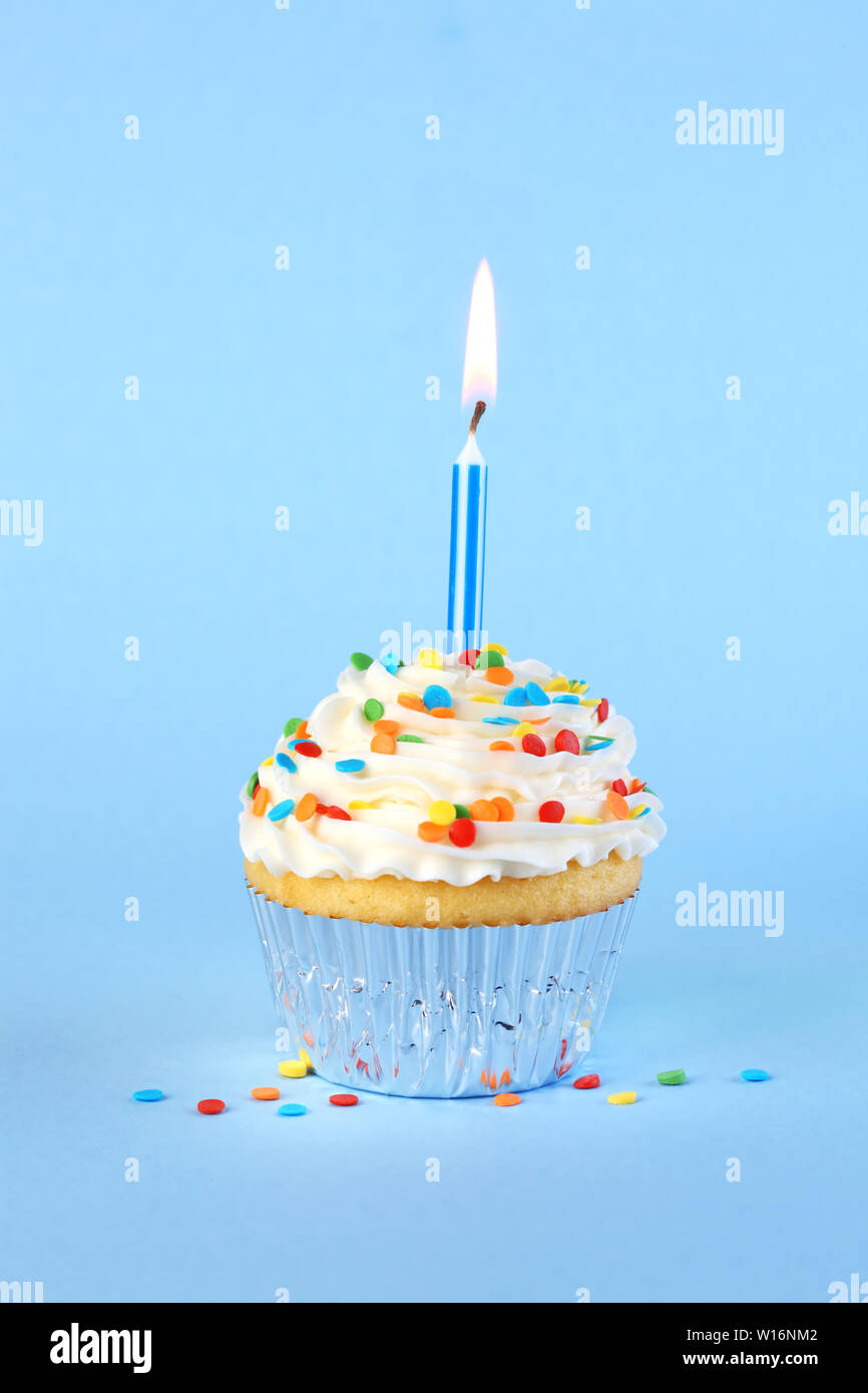 Birthday cupcake candle lit hi-res stock photography and images - Alamy