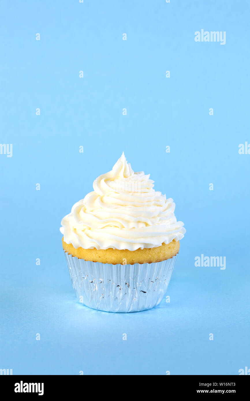 Blue frosting single birthday cupcake hi-res stock photography and ...