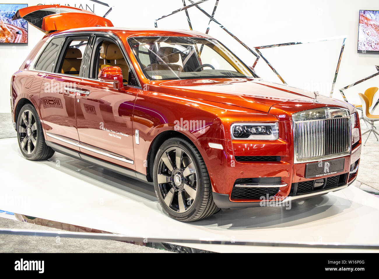 High sided vehicle hi-res stock photography and images - Alamy