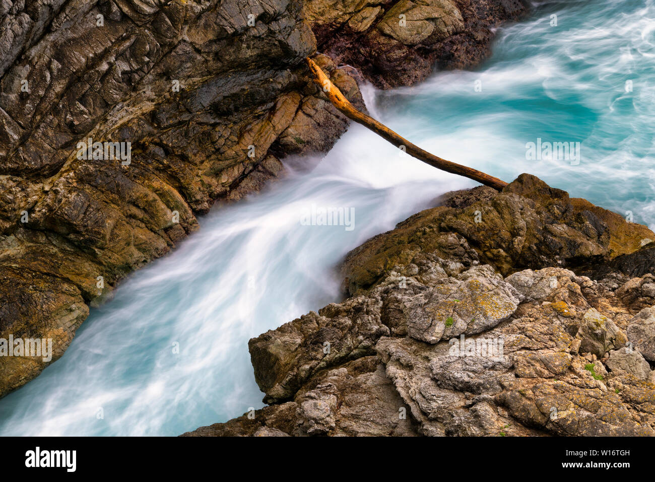 Flowing into ocean hi-res stock photography and images - Alamy
