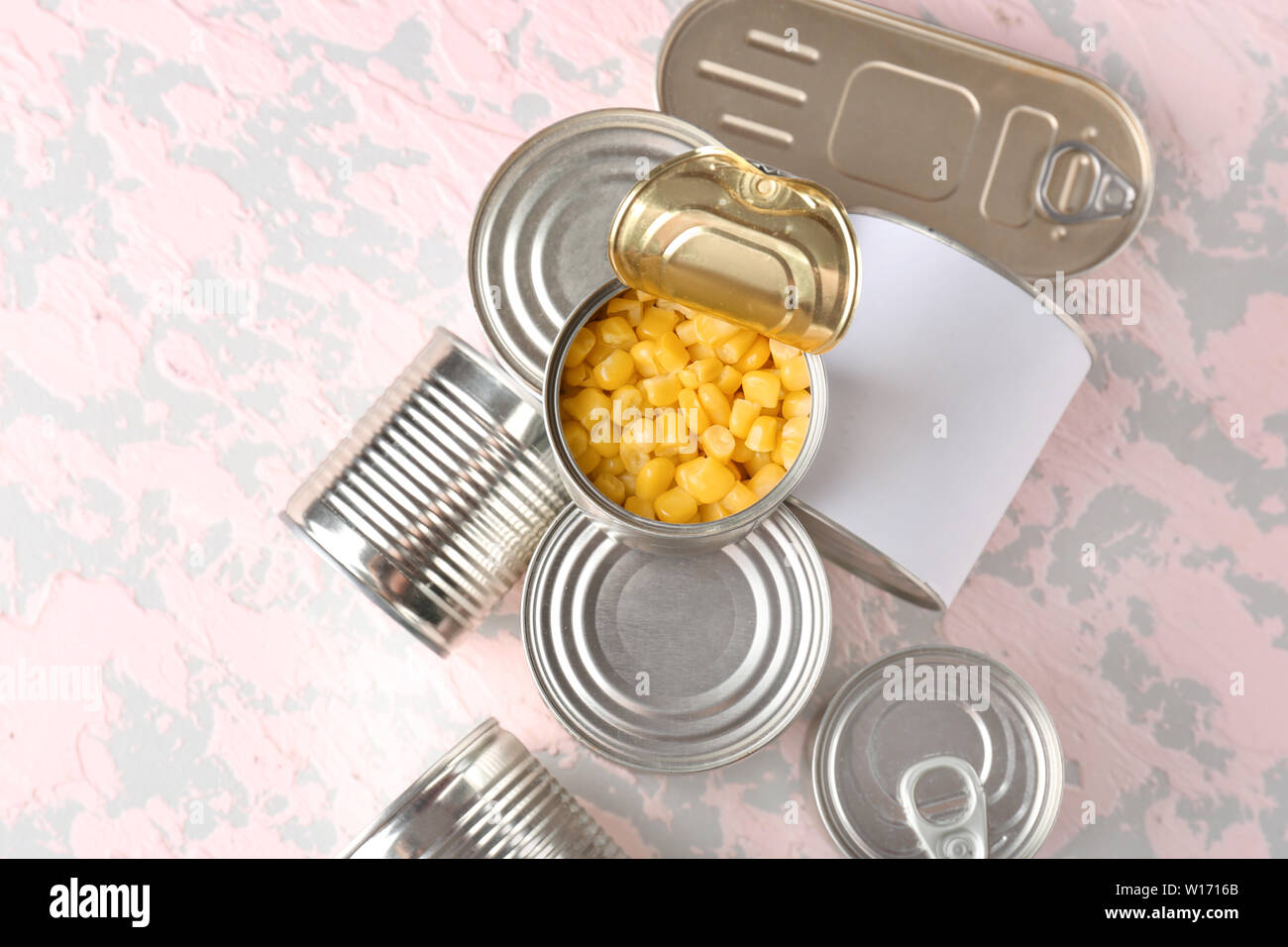 Open container canned food color hi-res stock photography and images ...