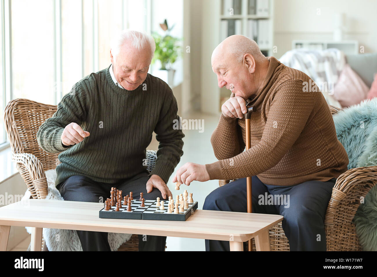 Old men in nursing home hi-res stock photography and images - Alamy