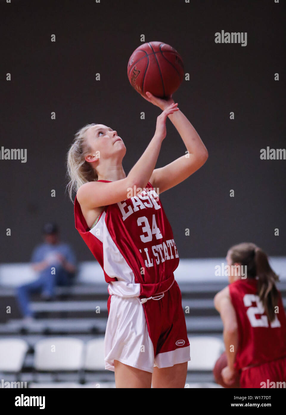 Basketball action at the Washington State 2A and 3A All Star Game in ...