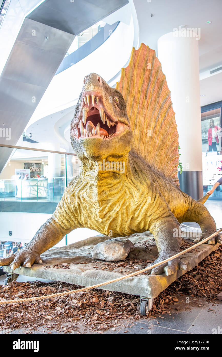 Dimetrodon dinosaur hi-res stock photography and images - Alamy