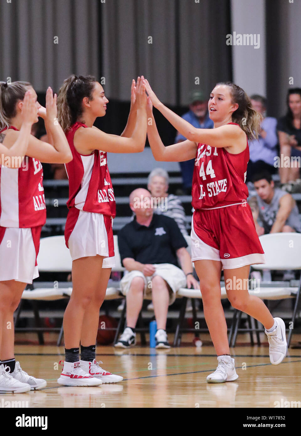 Basketball action at the Washington State 2A and 3A All Star Game in ...