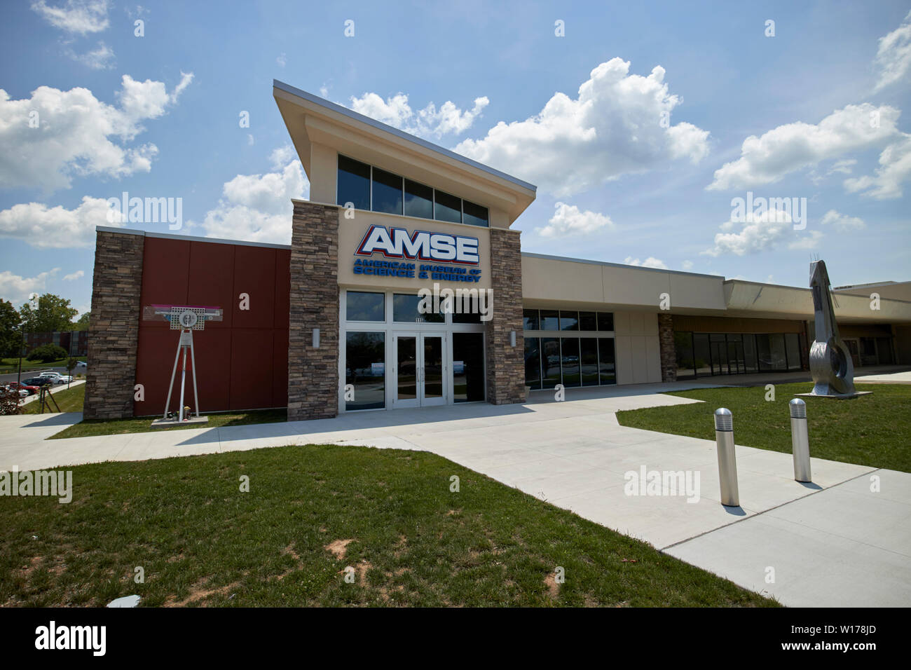 American museum of science and energy hi-res stock photography and ...