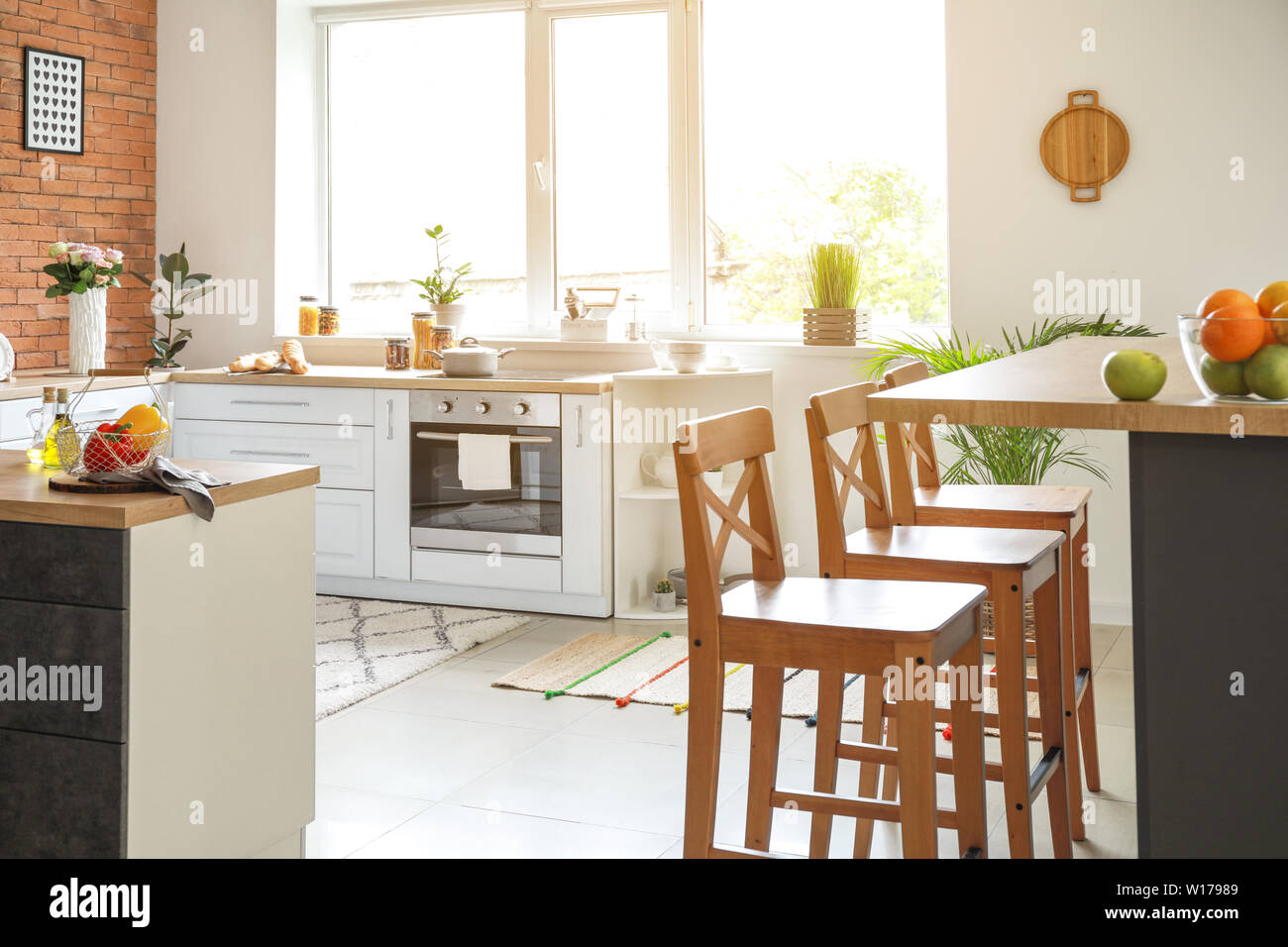 Interior of modern comfortable kitchen Stock Photo - Alamy
