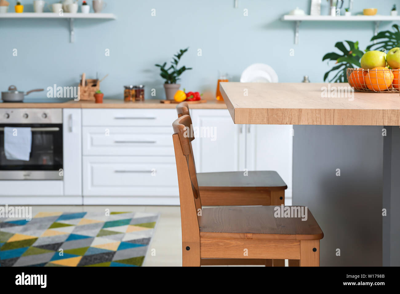Interior of modern comfortable kitchen Stock Photo - Alamy