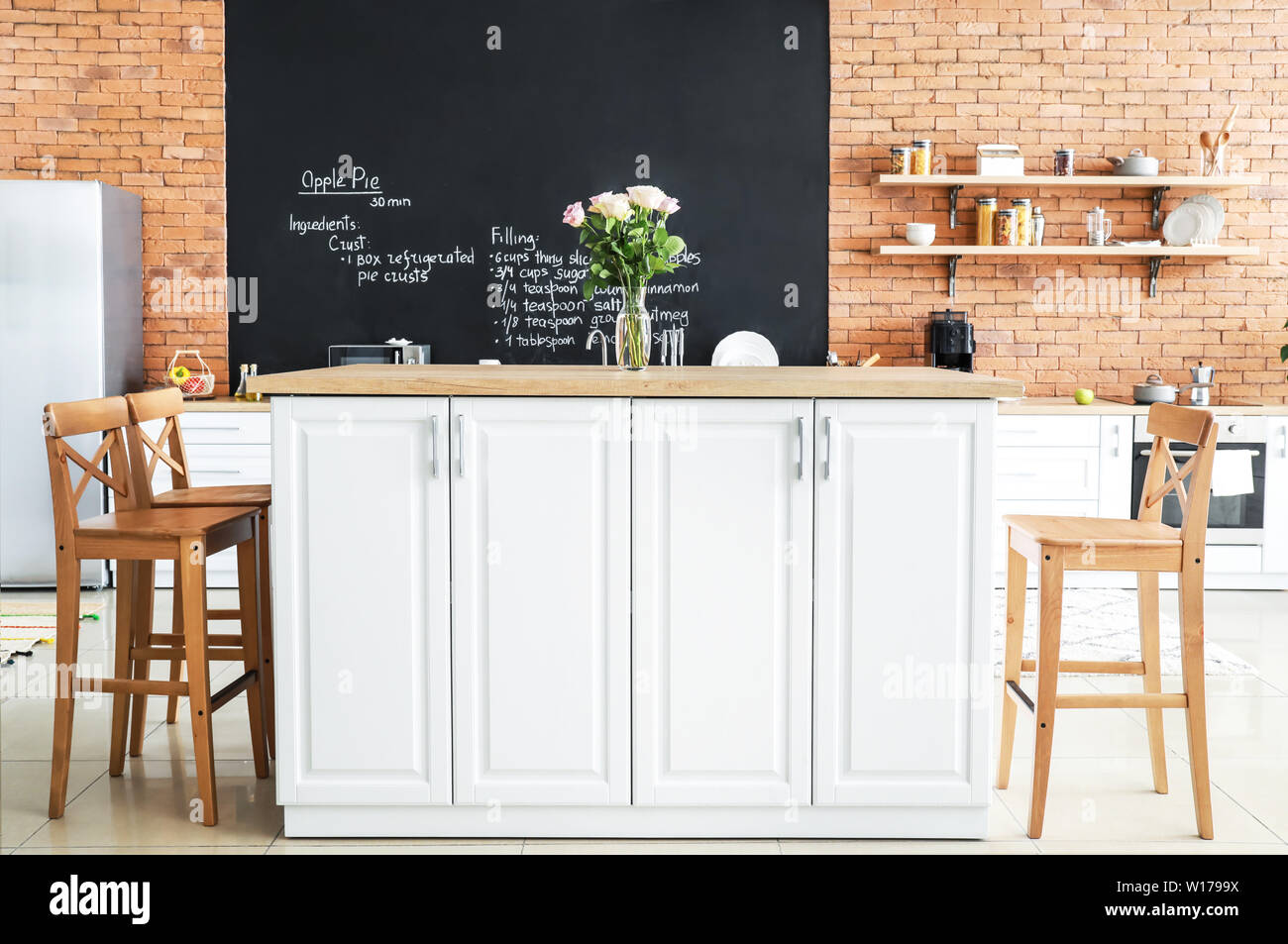 Interior of modern comfortable kitchen Stock Photo - Alamy