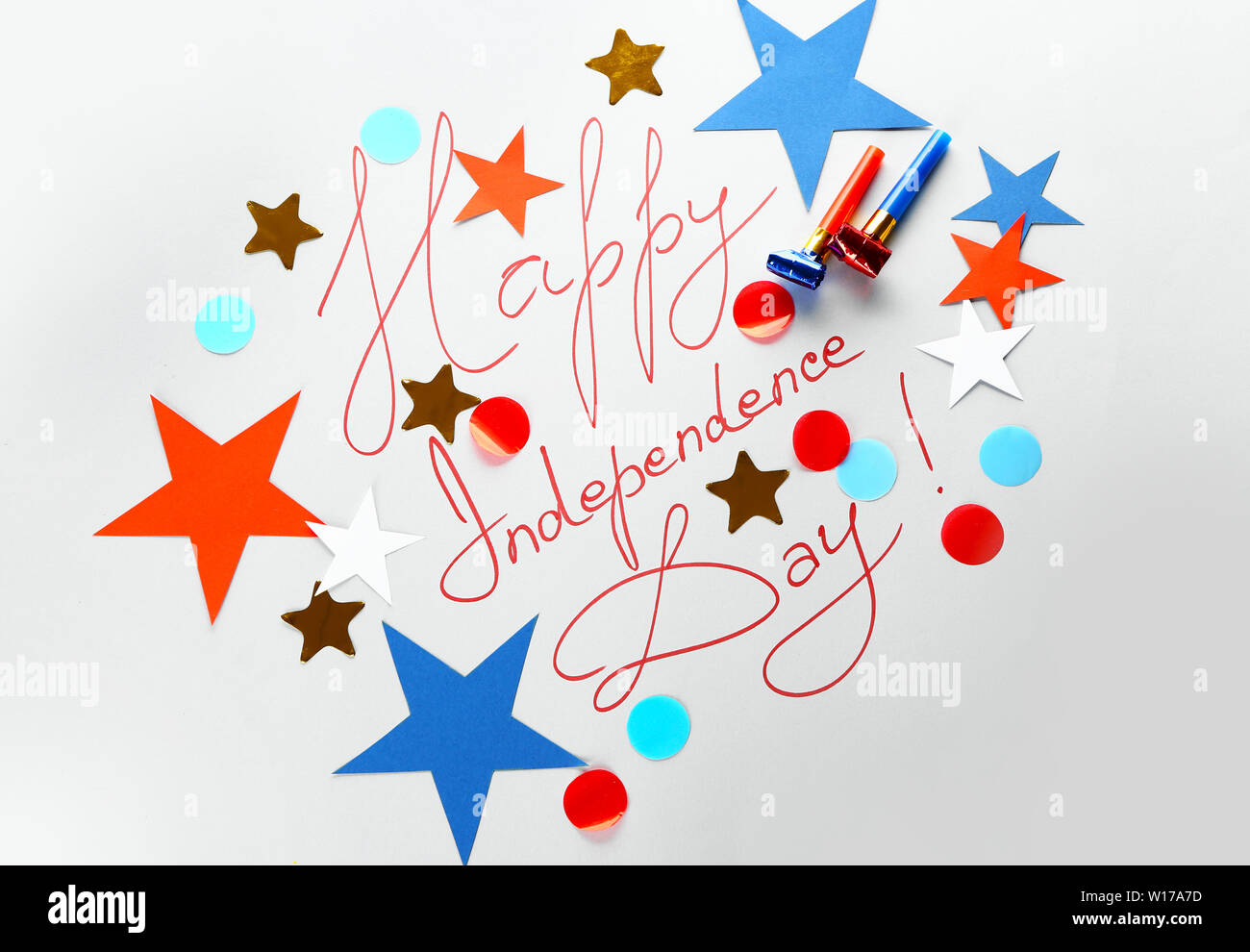 Text HAPPY INDEPENDENCE DAY with confetti on light background Stock ...