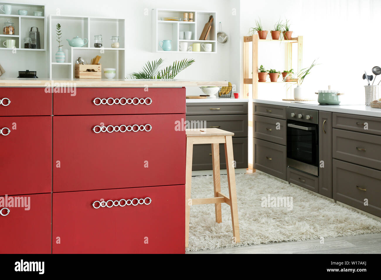 Interior of modern comfortable kitchen Stock Photo - Alamy