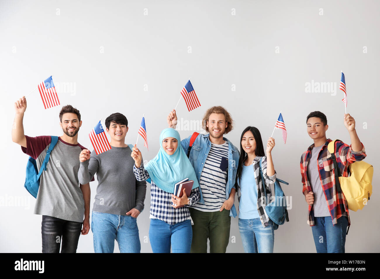 Teenage students american flag hi-res stock photography and images - Alamy