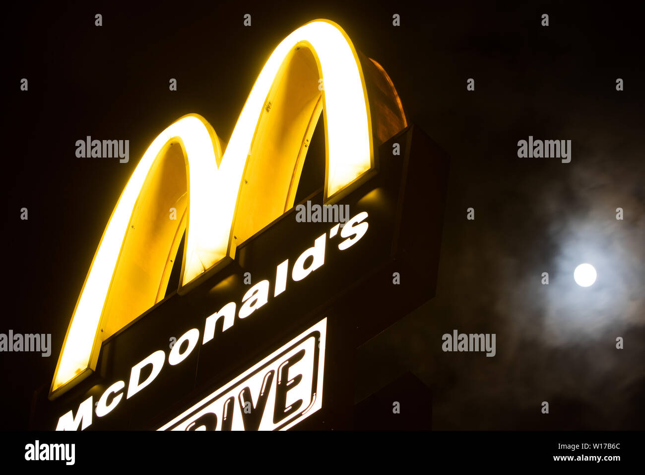 Mcdonalds banner restaurant brand hi-res stock photography and images ...