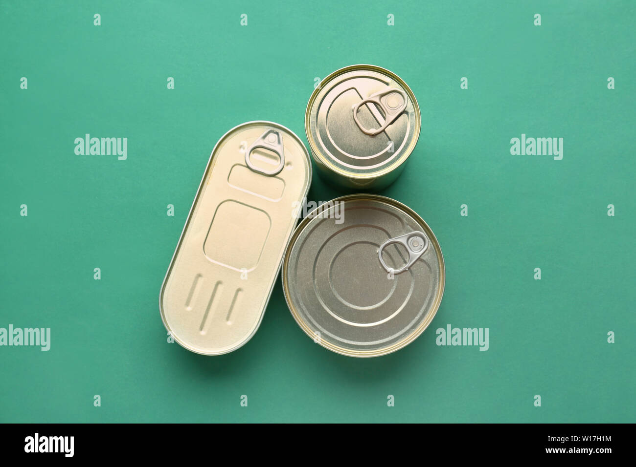 Top view various cans hi-res stock photography and images - Alamy