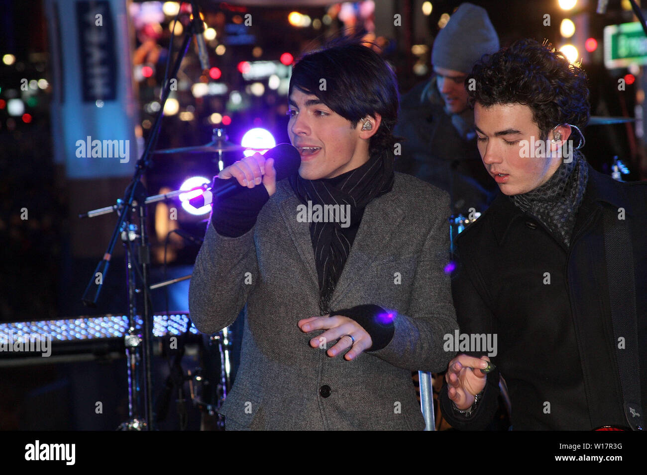 New York, USA. 31 December, 2008. Joe Jonas, Kevin Jonas, of The Jonas ...