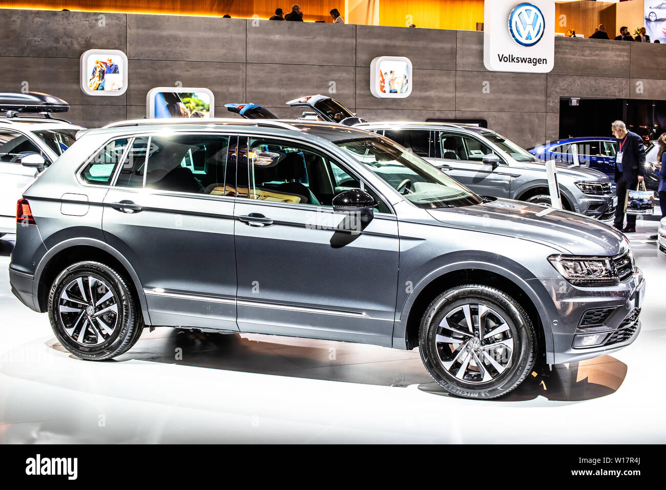 Vw mqb platform hi-res stock photography and images - Alamy