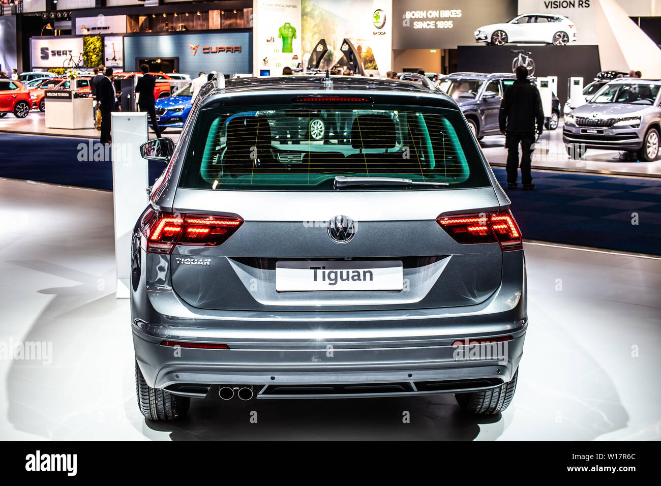 Vw mqb platform hi-res stock photography and images - Alamy