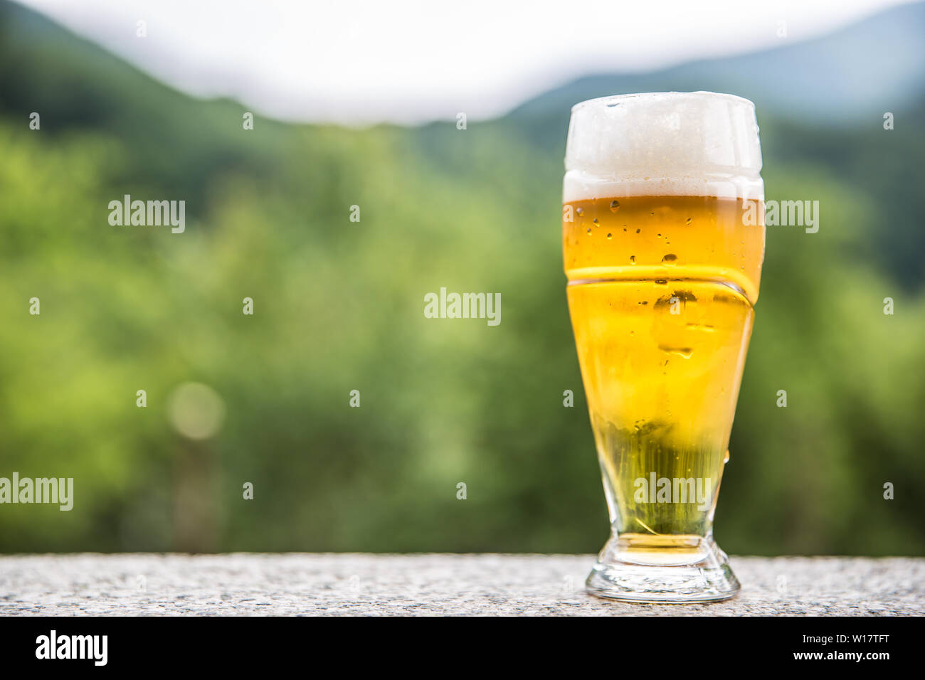 Natural light beer hi-res stock photography and images - Alamy