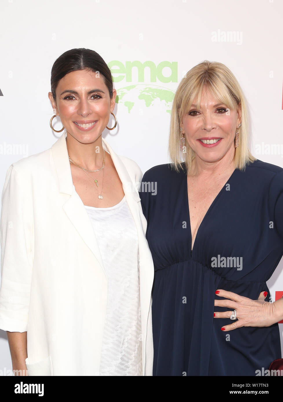 The 29th Annual Environmental Media Awards Featuring: Jamie-Lynn Sigler ...