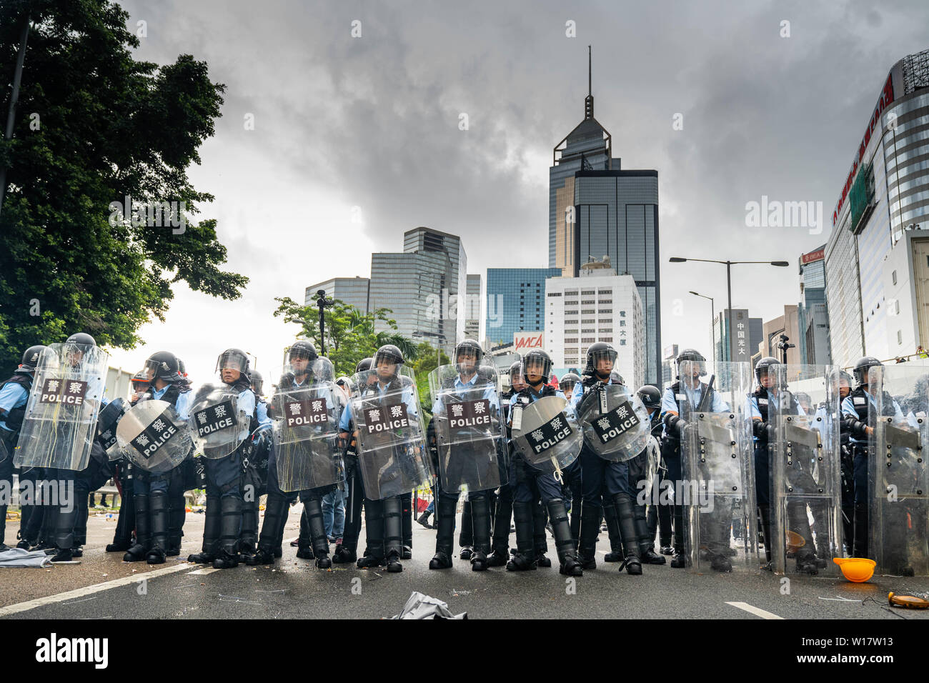 Police hong kong shield hi-res stock photography and images - Alamy