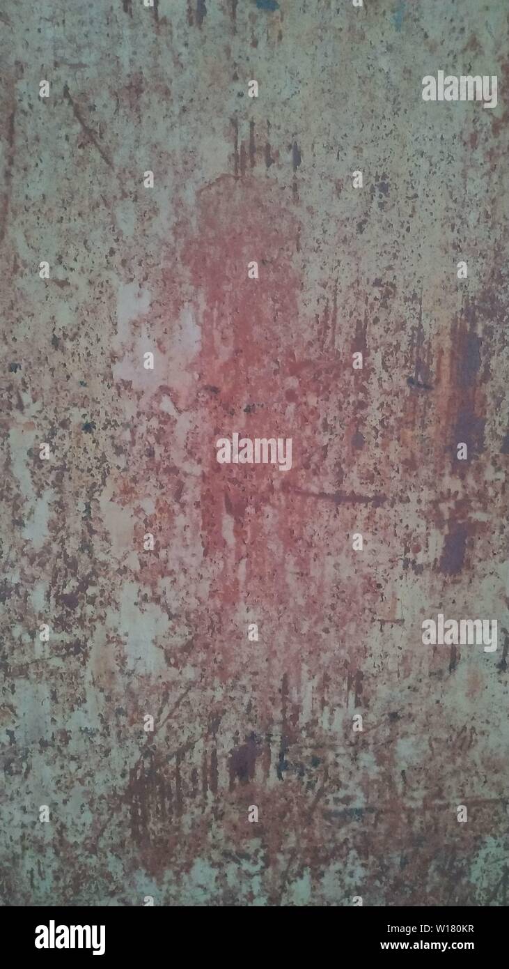 Old metal wall damaged by rust Stock Photo - Alamy