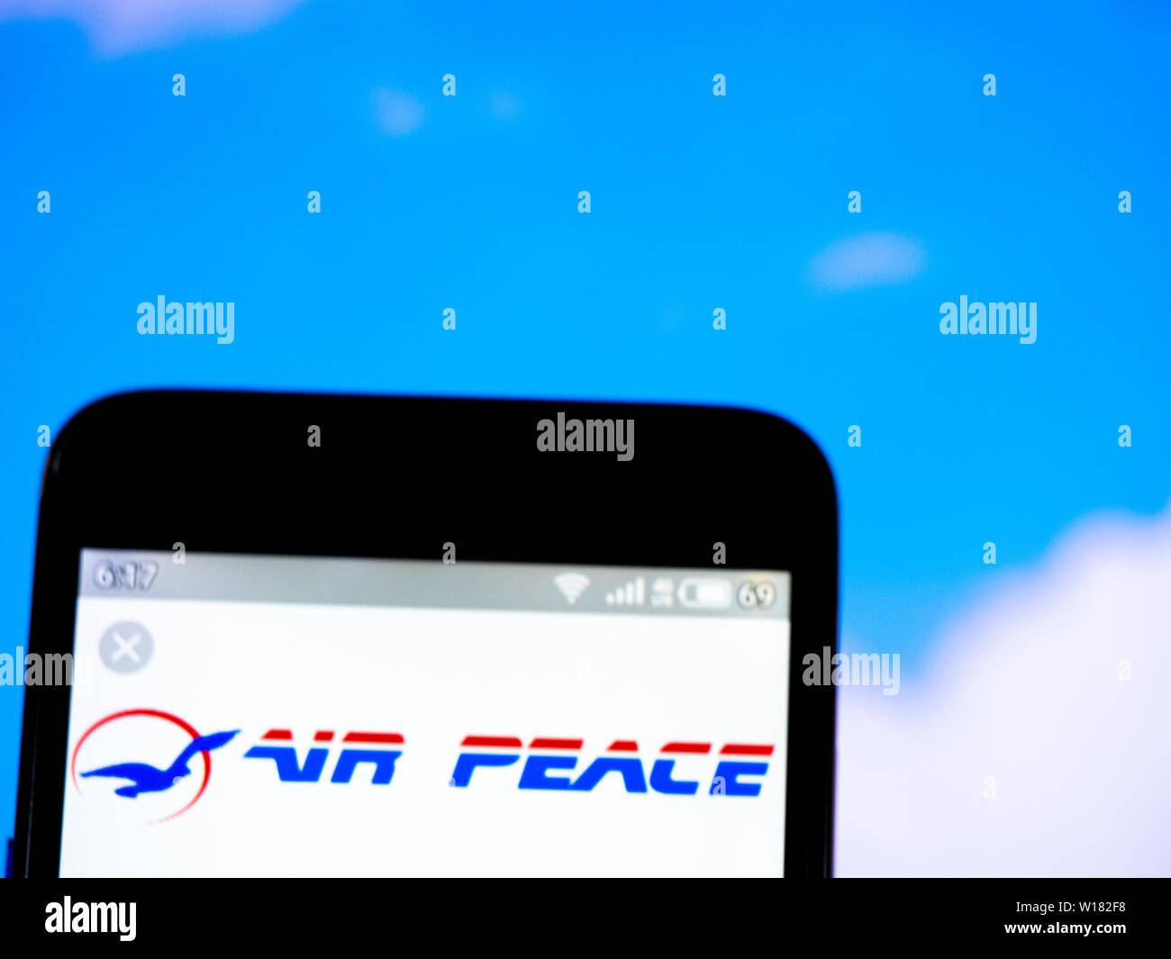 Peace logo hi-res stock photography and images - Alamy