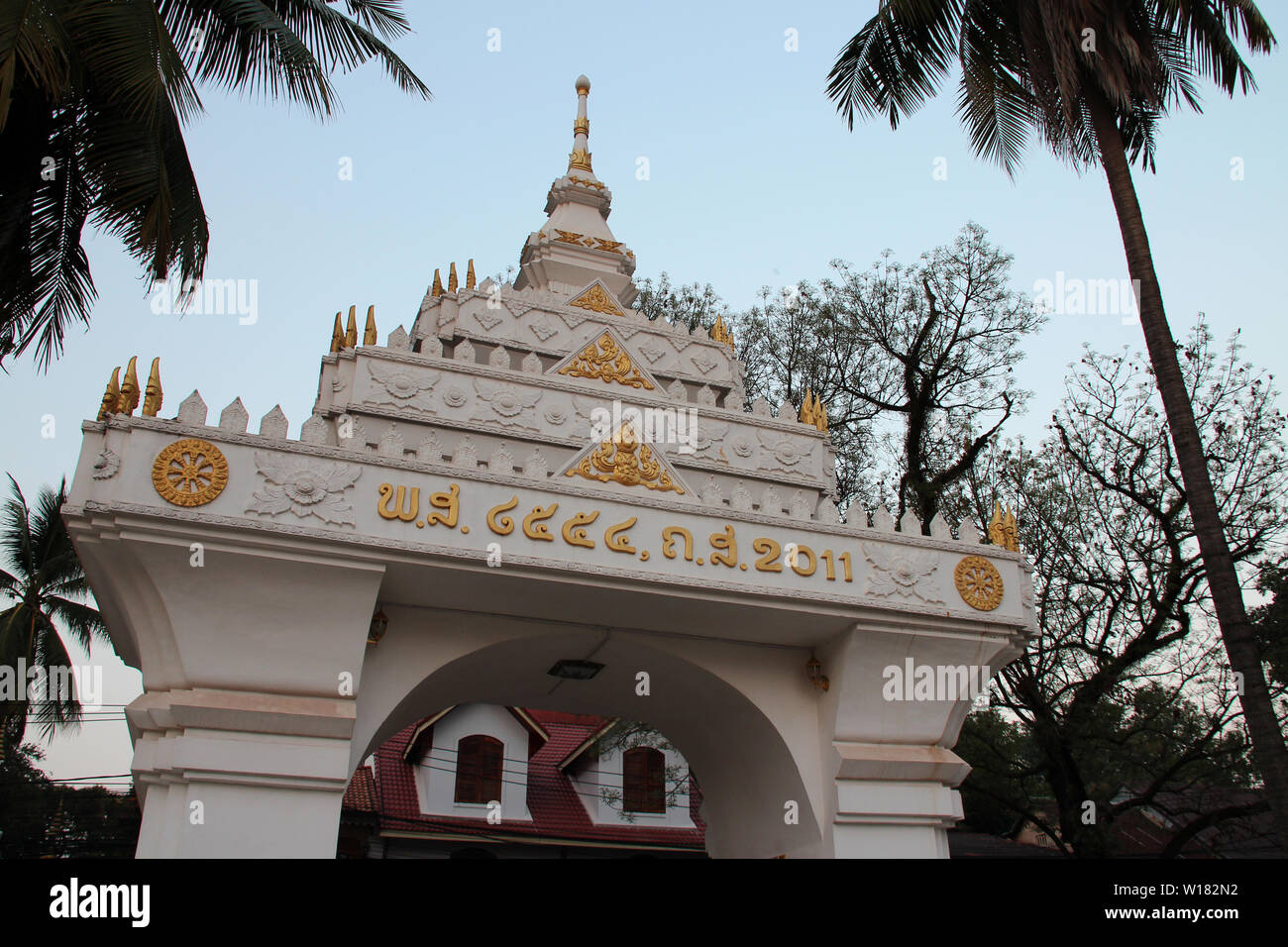 buddhism temple (wat chan) in vientiane (laos Stock Photo - Alamy