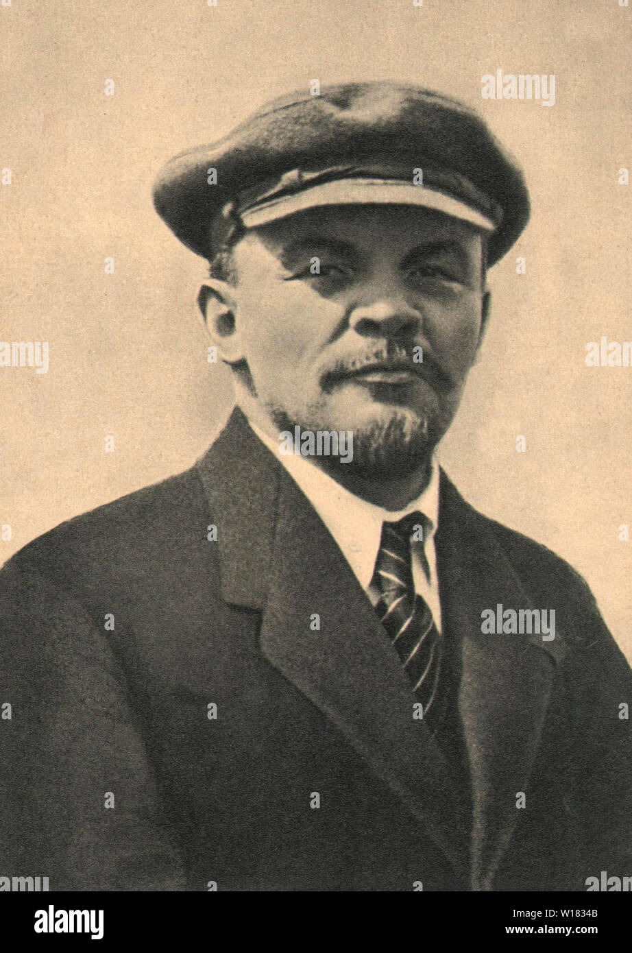 Vladimir lenin portrait hi-res stock photography and images - Alamy