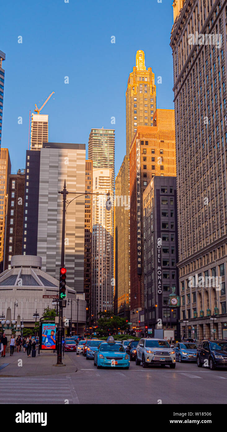The High Rise buildings at Chicago River - CHICAGO, USA - JUNE 12, 2019 ...
