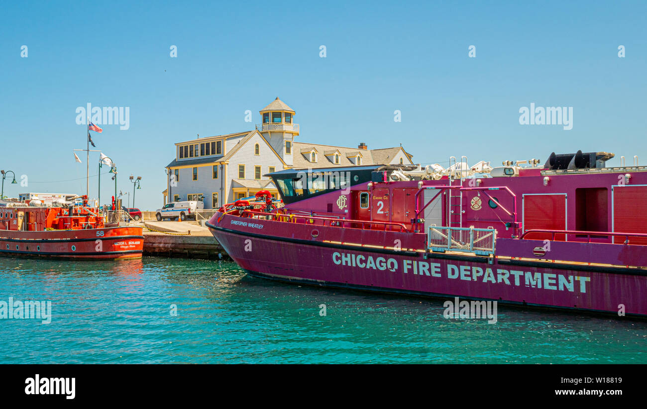 Chicago Fire Department vessels on Chicago River - CHICAGO, USA - JUNE ...