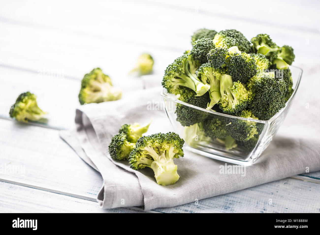 Broccoli green vegetable food hi-res stock photography and images - Alamy