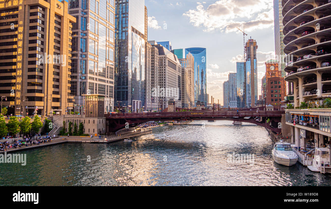 Chicago river sunset usa june hi-res stock photography and images - Alamy