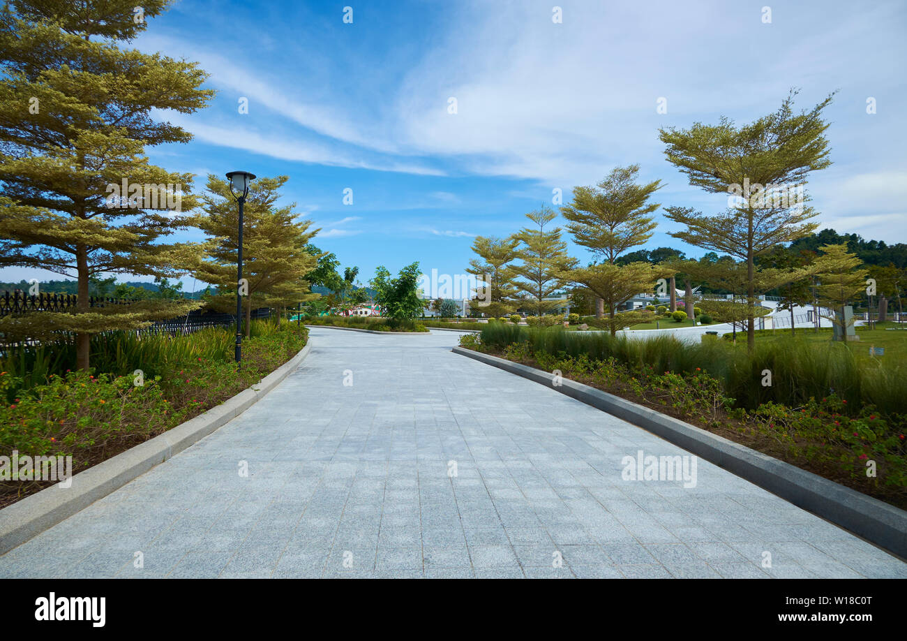 A promenade waterfront walkway in the new riverside park in downtown ...