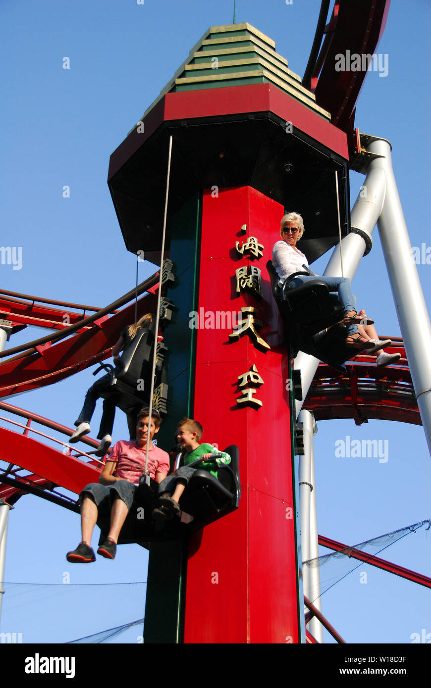 Immelmann loop hi-res stock photography and images - Alamy