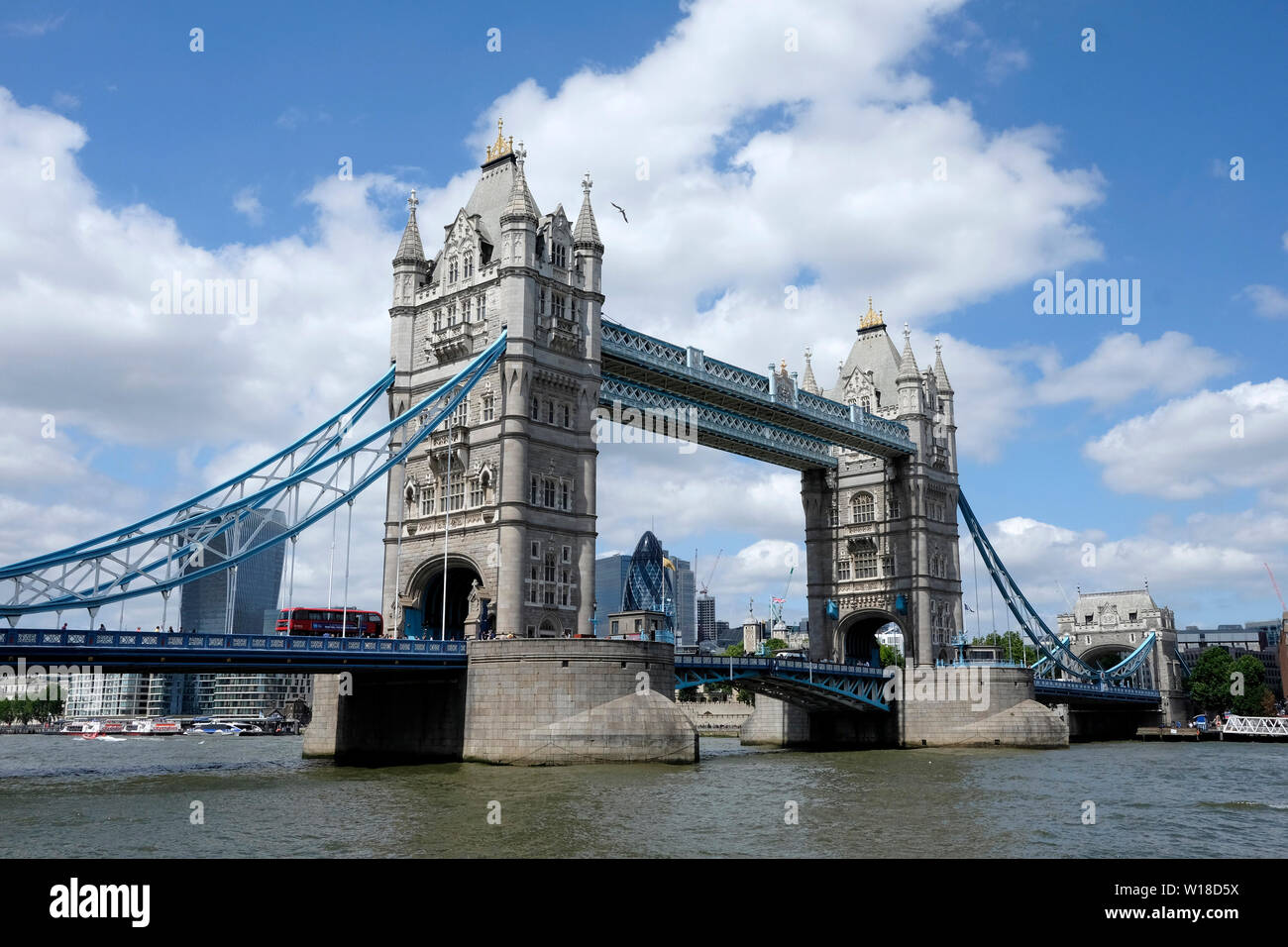 General view london bridge hi-res stock photography and images - Alamy