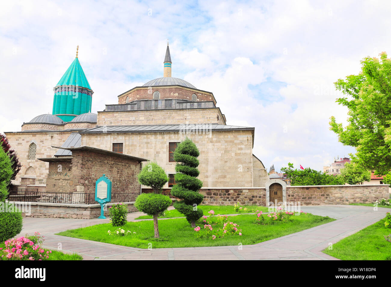 Poet rumi hi-res stock photography and images - Alamy