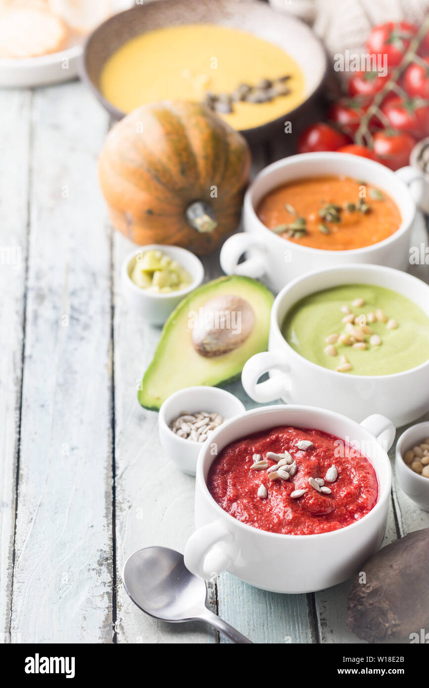 Avocado soups hi-res stock photography and images - Alamy