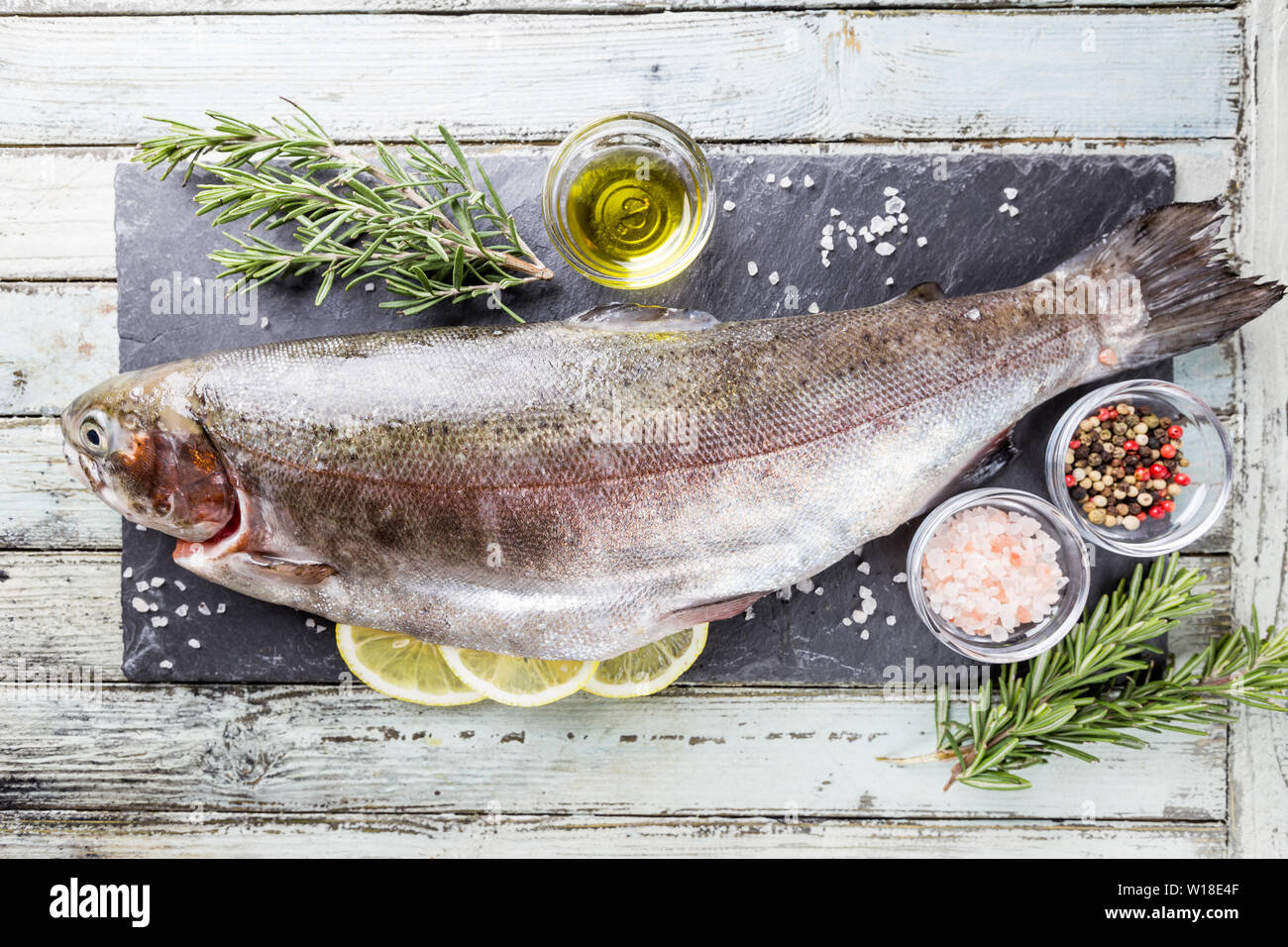 Raw trout fish Stock Photo - Alamy