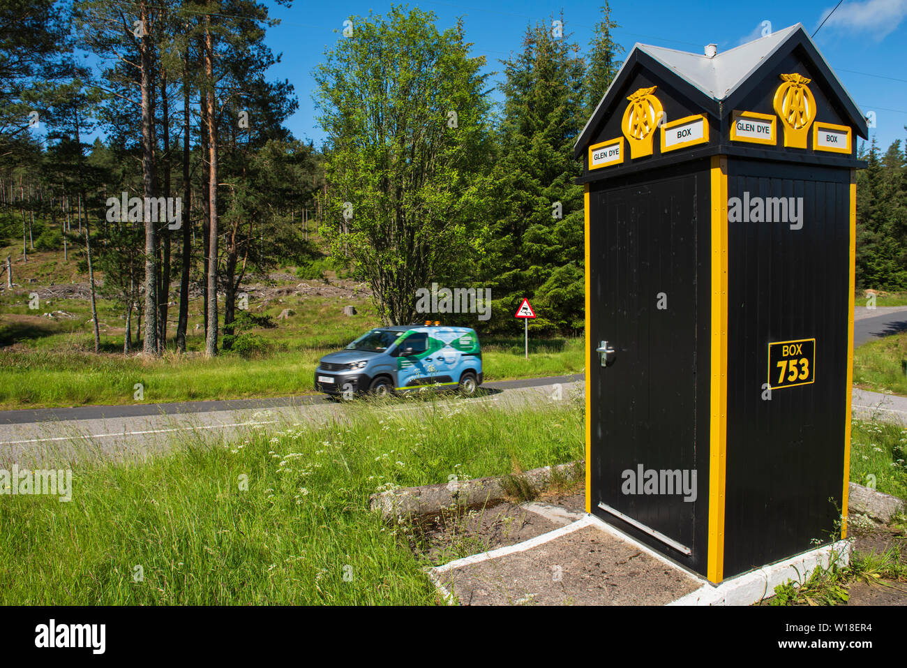 Old automobile association telephone box hi-res stock photography and ...