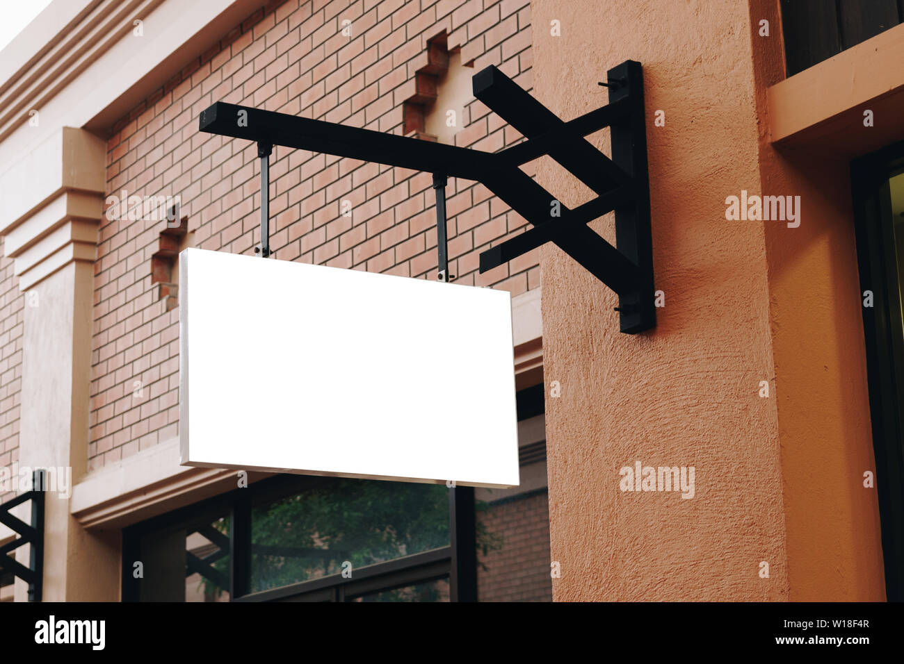 Hanging signage hi-res stock photography and images - Alamy