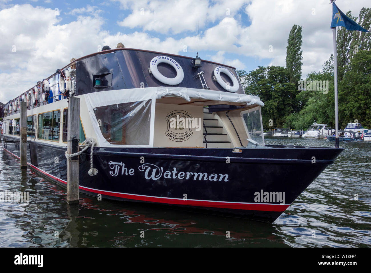 Thames waterman hi-res stock photography and images - Alamy