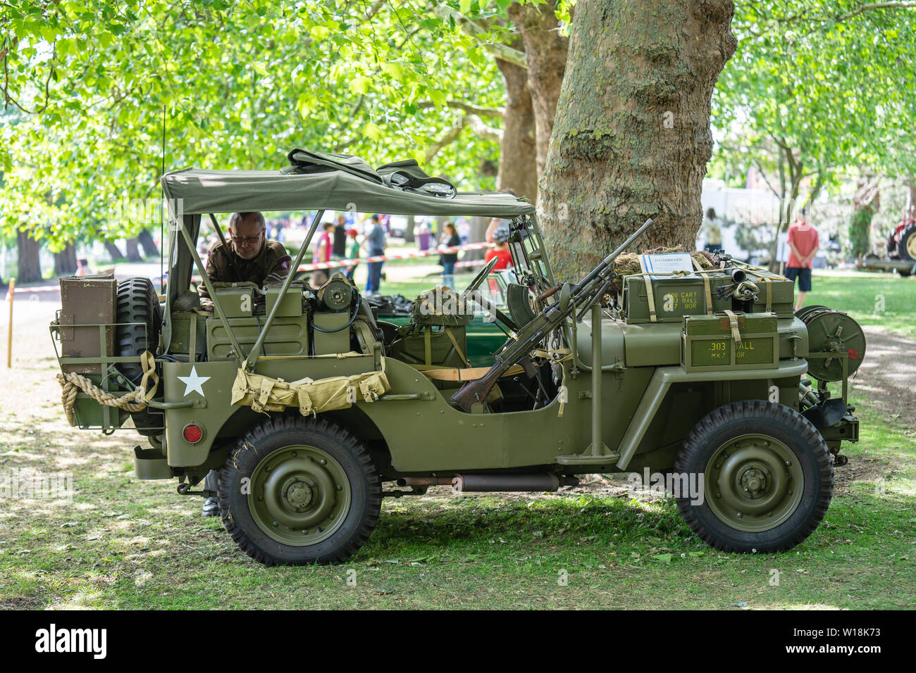 World war ford army truck hi-res stock photography and images - Alamy