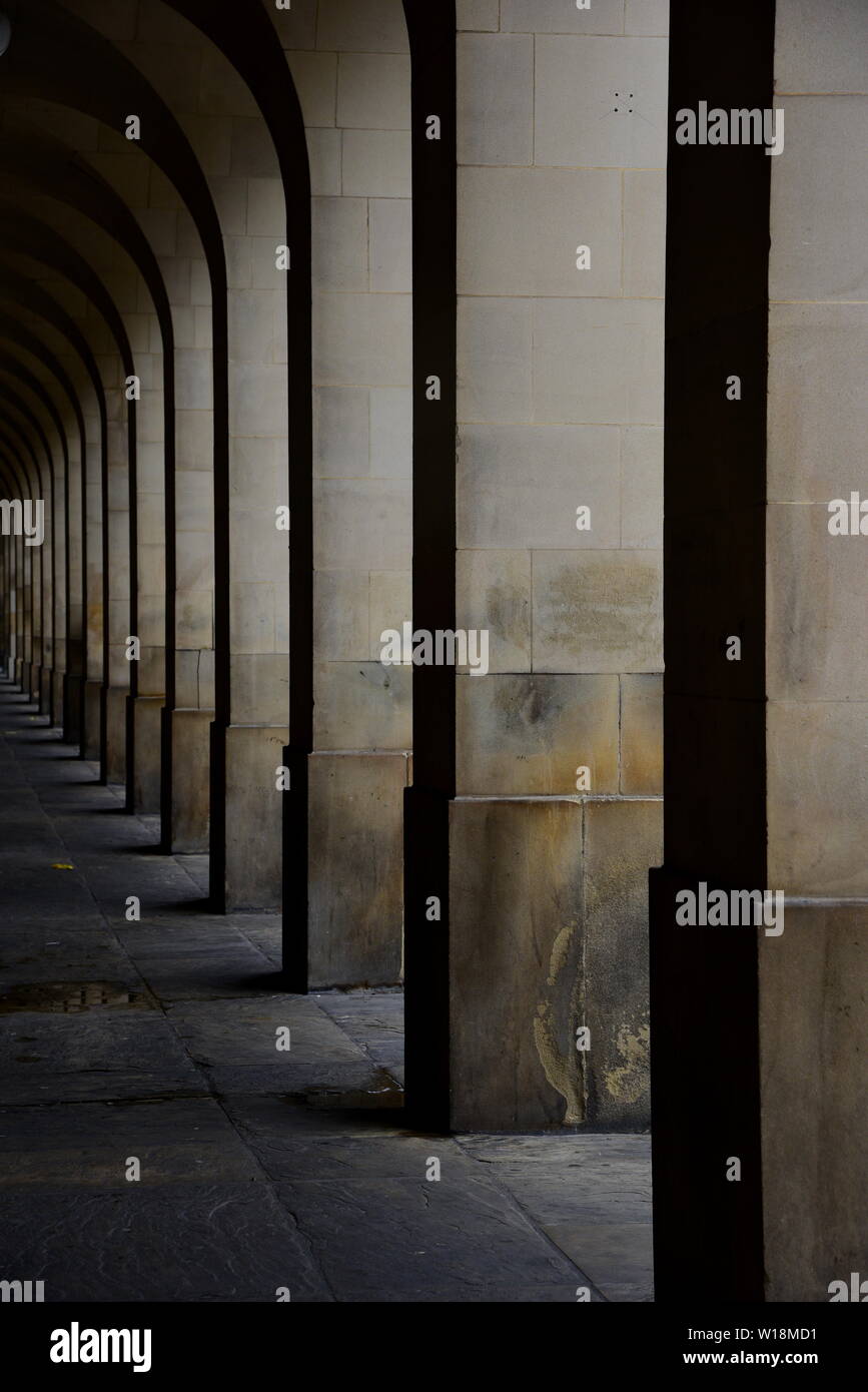 Manchester Town Hall extension arches Stock Photo - Alamy