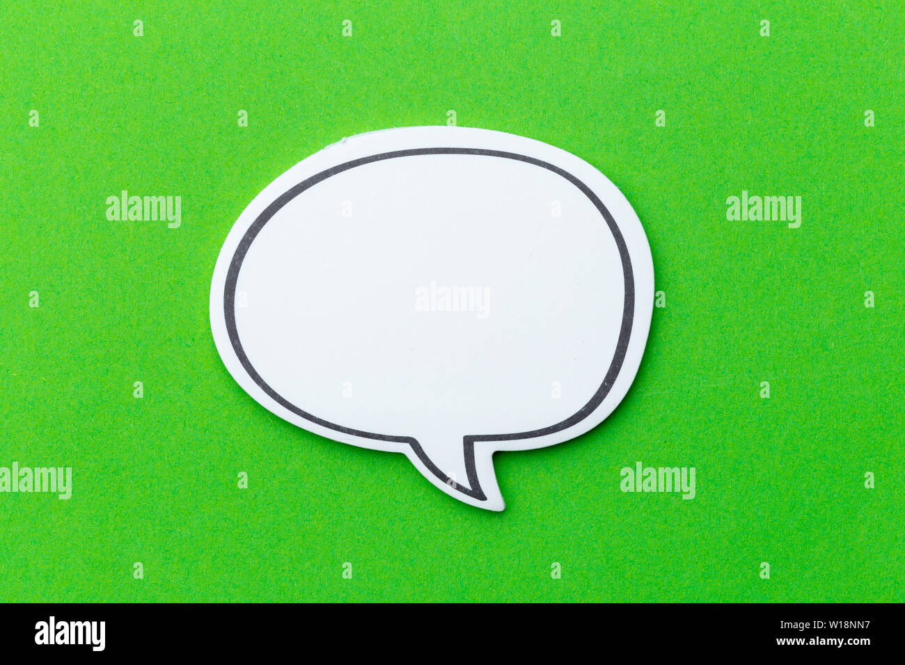 Social Media Chat Concept. Blank empty chat bubble for text Stock Photo ...