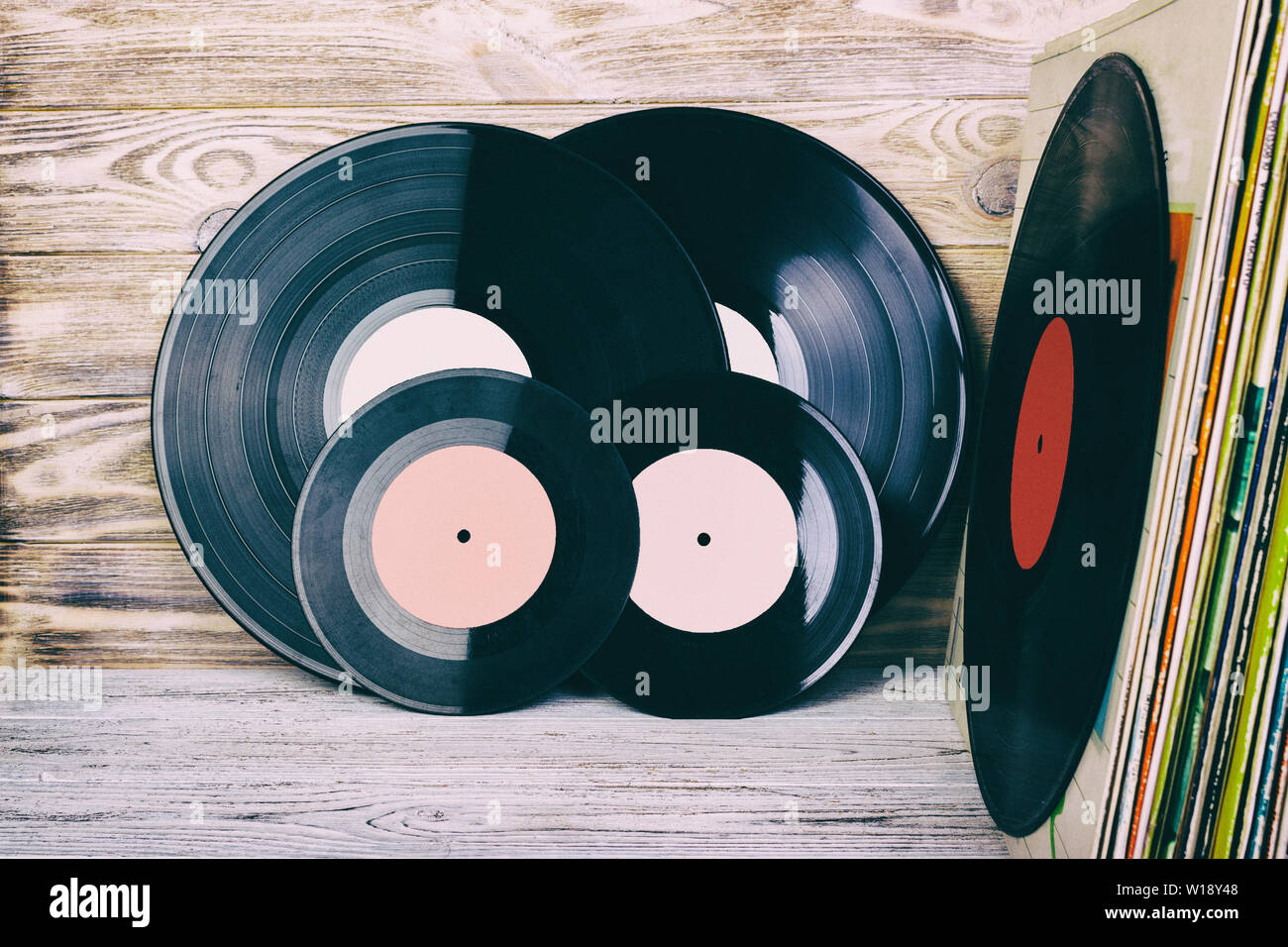 Antique lps hi-res stock photography and images - Alamy